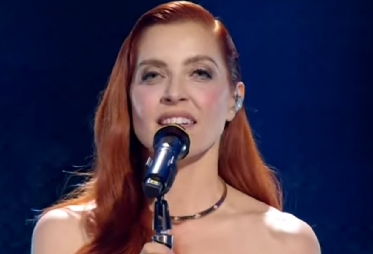 Noemi, è uscito il nuovo singolo Non sono io - Voto 10 - Solo il meglio
